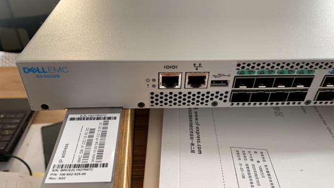 سوئیچ SAN Brocade DELL EMC Connectrix DS-6610B با 24 عدد 32 گیگابایت SFP+